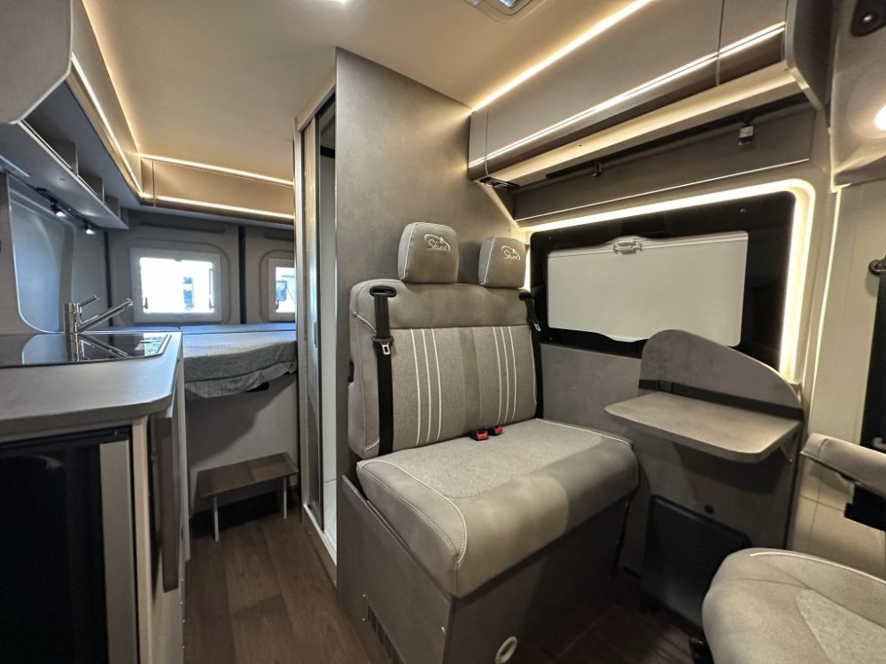 NEW GLOBECAR MOTORHOME SUMMIT SHINE 540 (AUTO) - Venture Caravans